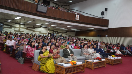 CSIR-HRDG:CSIR - HRDG